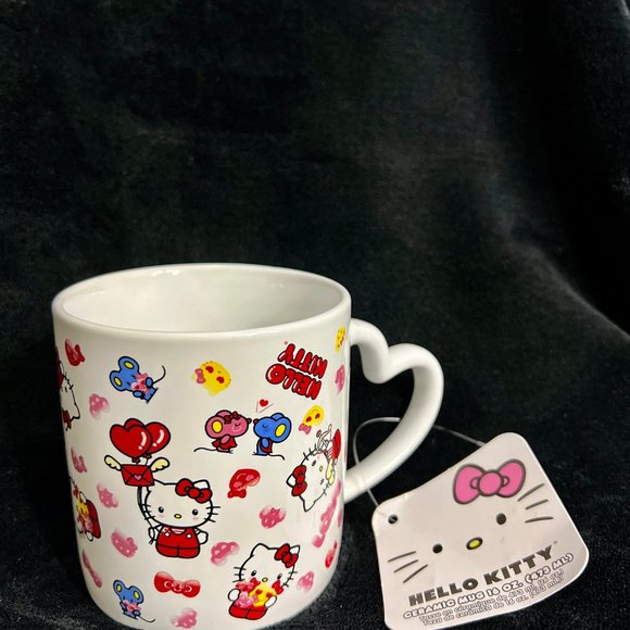 Hello Kitty | Dining | Hello Kitty Valentines Day Heart Shaped Handle ...